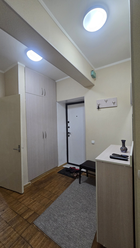 Продается квартира на Чиланзаре 15 квартале 2/2/4 бал 2х6 77 серия.