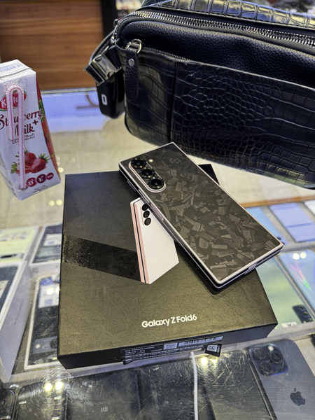 Samsung Galaxy Fold 6
