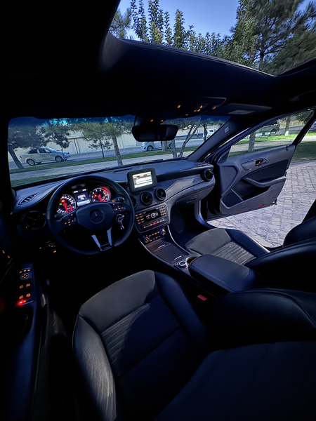 Mercedes benz Gla 200
