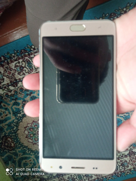 Galaxy j7 pro telefon