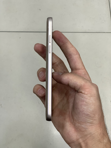 Телефон  Samsung J2
