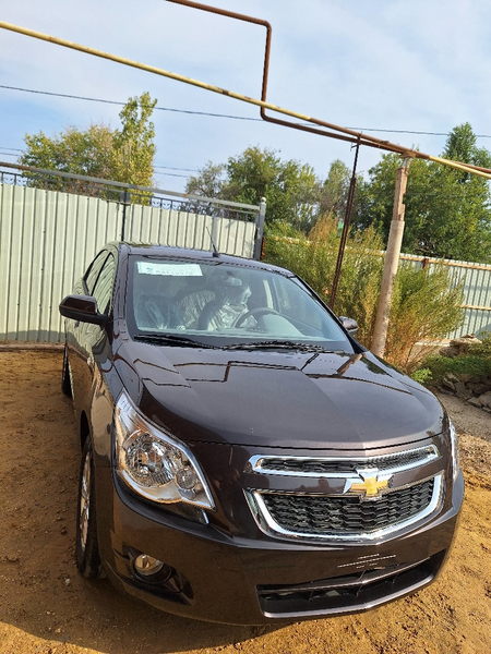 Chevrolet Cobalt 2024 paket