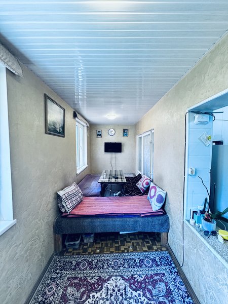 Продажа 4 ком кв. 3-этаж. Массив Ахмад Югнакий ( ттз )