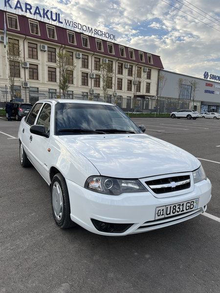 Sotiladi chevrolet nexia 2 1,6 donc 2010