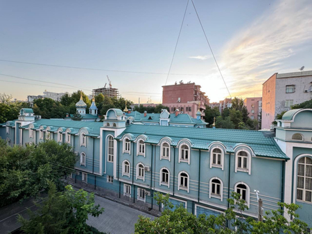 Продаую квартиру Срочно 4в3/4/5/90м2 77 серия Садык Азимова Корзинка