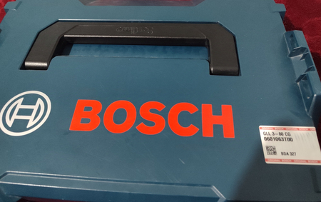 Лазерный уровень bosch GLL 3-80 CG