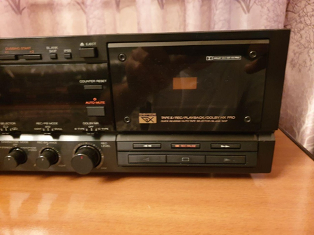 Двухкассетная дека AKAI