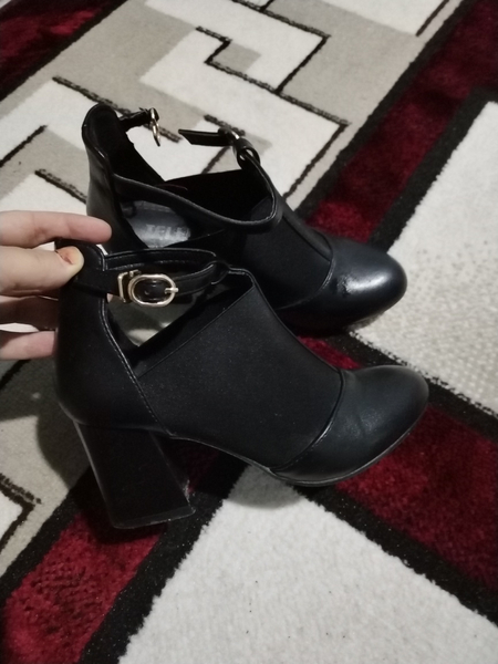 Kuzgi bahorgi tufli 34 35razmer 100.000