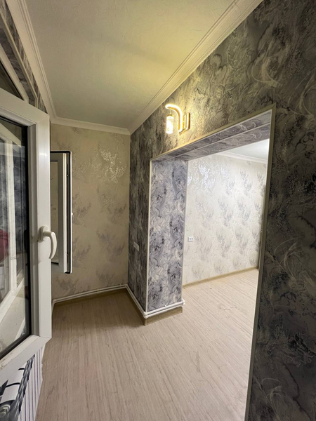 Г. Chlonzor 23, 2/2/5
Xonalar 2  aloxida
Etaj 2, kvadrat 45
Remont, Ev