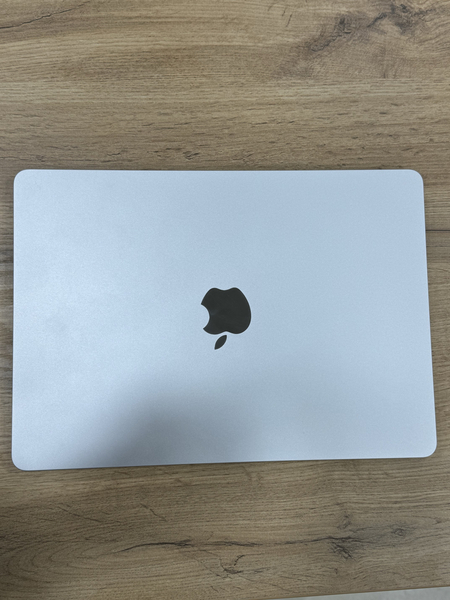 MacBook air M2 256gb