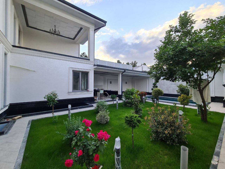 Продается Евро дом Ориентир: Циолковский  450м2