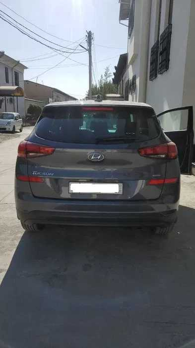 Hyundai Tucson High Tech UZ 2.0 AT (150 л.с.)