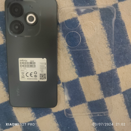 SMART 8 INFINIX  3+3GB ram 64 gb