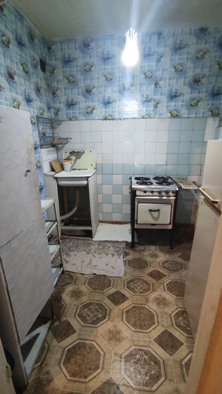 3/5/5 на м.Ноаза ( Хамза ) Срочно