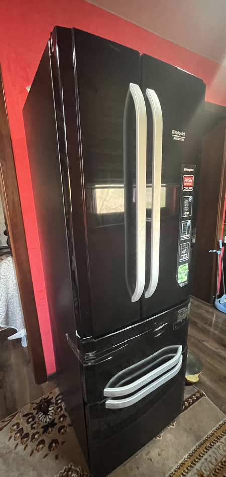 Холодильник Hotpoint ARISTON
