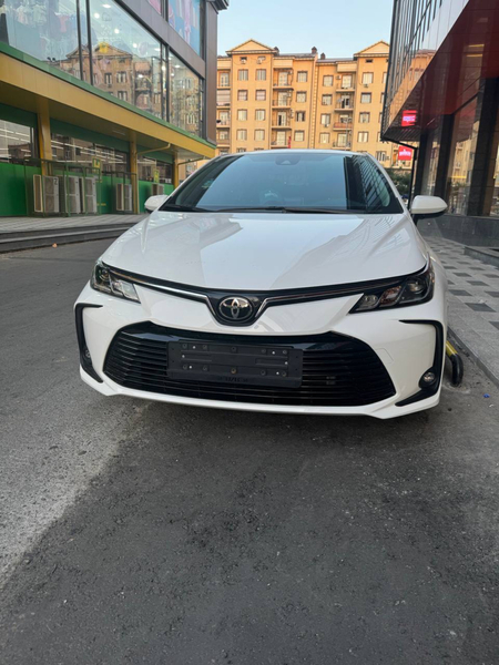 TOYOTA COROLLA. 1.2 турбина. Full позиция