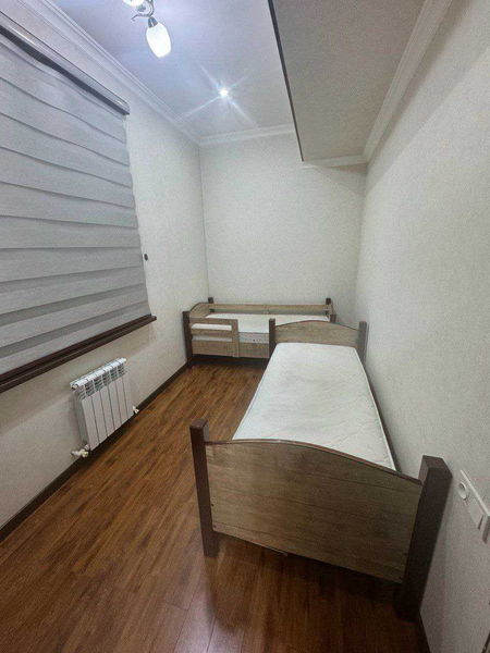 Шахристан ,Новостройка 3/3/8,Квадратура 80 м2 ориентир метро Шахристан