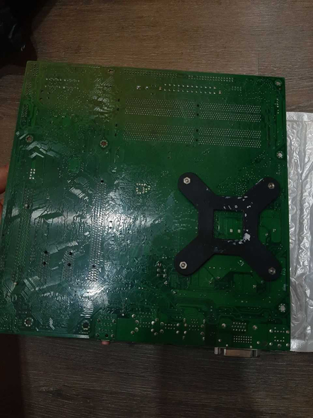 Intel Core2Duo E8500(2 ядра по 3.16ГГц).материнская плата,ОЗУ 4гб