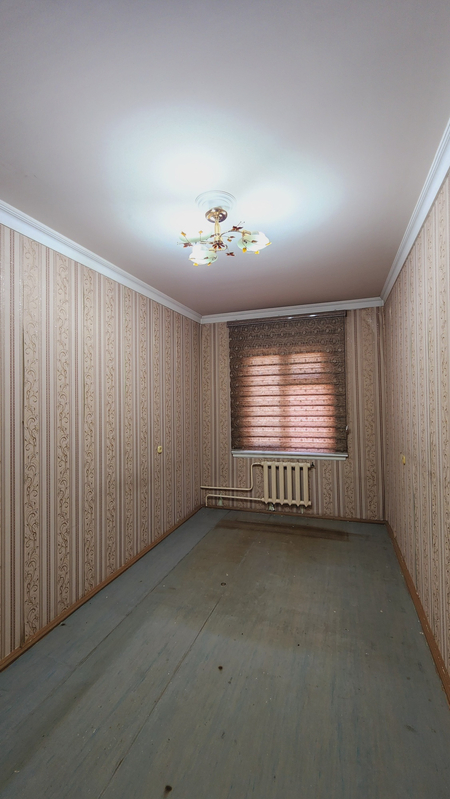 Продаётся Алгаритм  30 кв 13 дом 4 комнатная