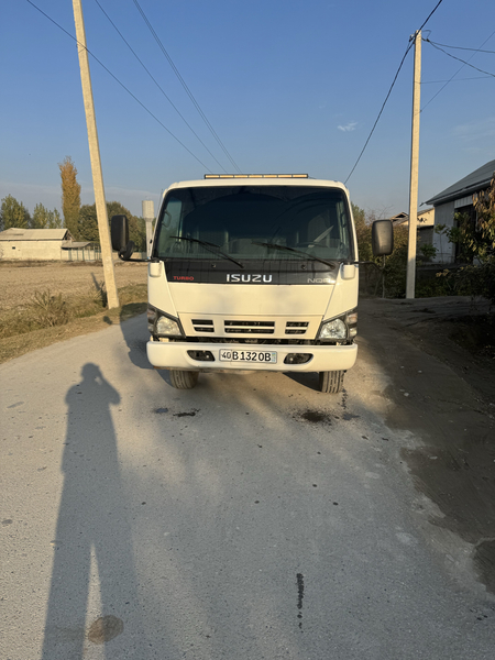 Isuzu yangi holatda 2008
