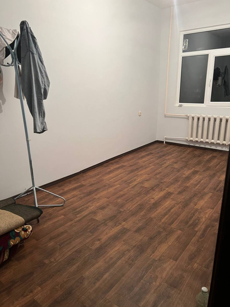 Продаётся 2/2/4. Массив Куйлюк 1 мирабадский район