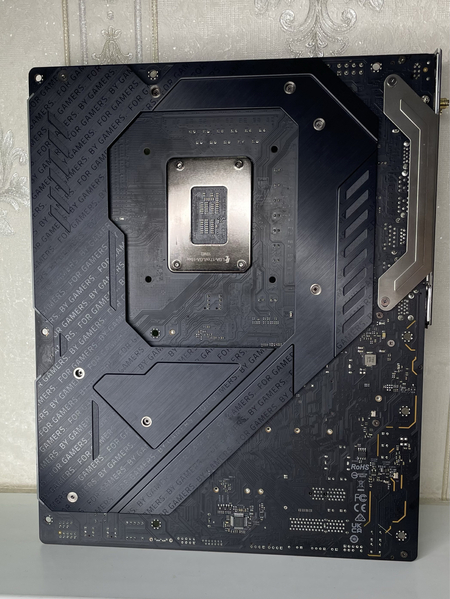 ASRock Z690 Taichi Razer Edition