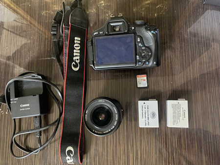 Срочно продаётся Canon 600d с объективом
