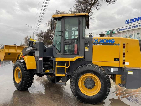 Погрузчик XCMG LW300FN