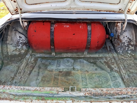 Volga 3110 sotiladi