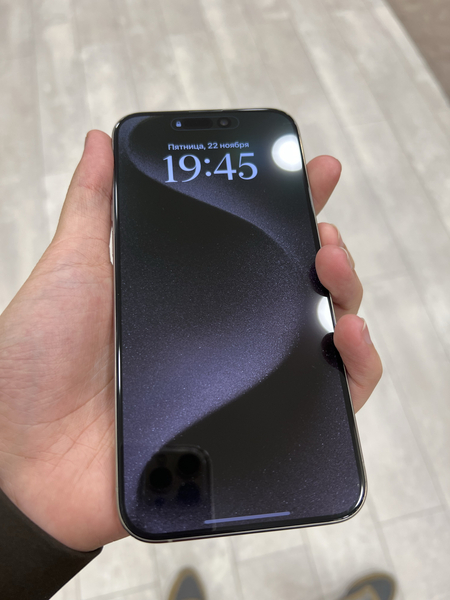 Iphone 15 pro Max 256gb srochniy sotiladi!
