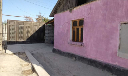 Uy sotiladi Toshkent viloyati Quyichirchiq tumani Do`stobod shahar