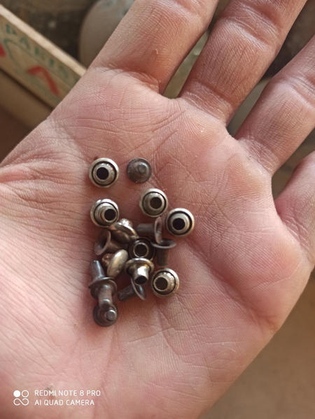 Piston sotiladi narxini keliwamiza