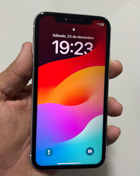 iPhone XR 64GB White 82%