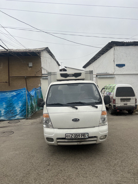 Kia 2011 bongo zor sastayanada