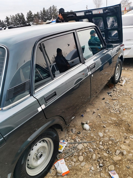 Lada Sotiladi xolati yaxshi 2107
Йили 2008 sSotiladi xolati yaxshi
97