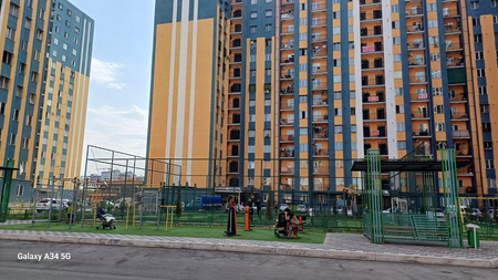.Продам 3комнатную новостройку 71м2 абсолютно новый ремонт раздельный.