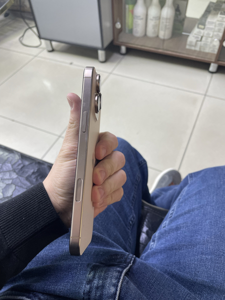 Apple 16 pro max 256 dsert