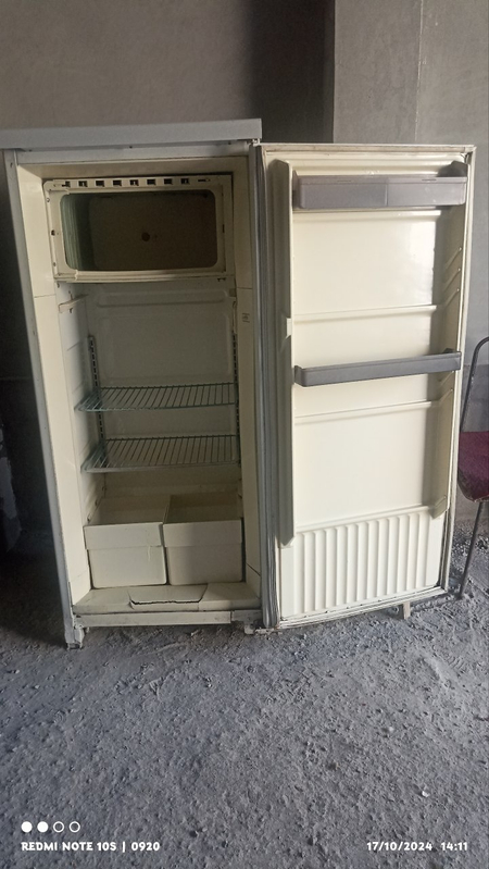 Продам срочна советский холодильник