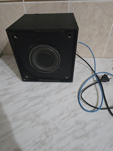 Колонка.     MICROLAB