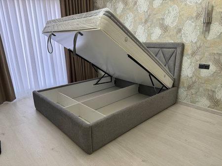 Kravat matras Armada
