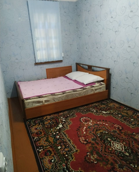 Срочно  продаётся  юнусабадский  район  13 квартил 3/2/9 А Дониш