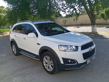 Продам Chevrolet Captiva 2015 года выпуска в отличном состоянии