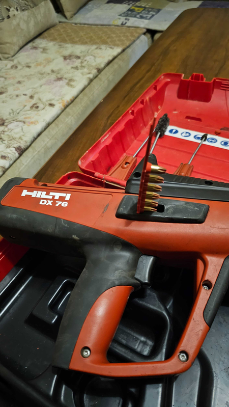 Hilti pistolet DX76
