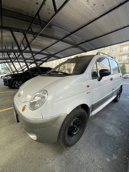 Matiz sotiladi yili 2006 xolati yaxshi