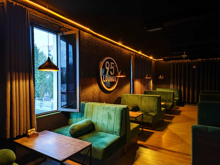 Lounge Bar Tayyor Biznes