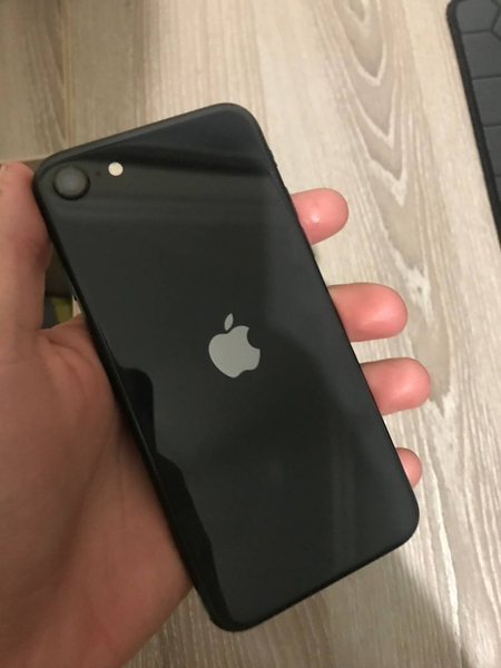 iphone se 2020 срочно
