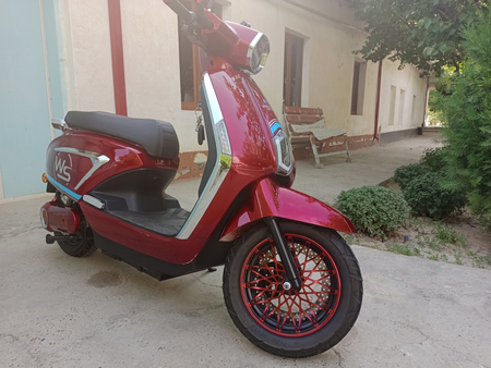 Skuter Wasat sport sotiladi