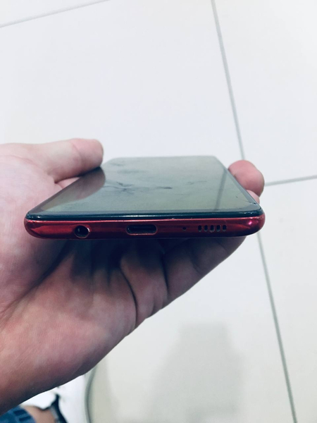 Samsung a51 6/128 srochna