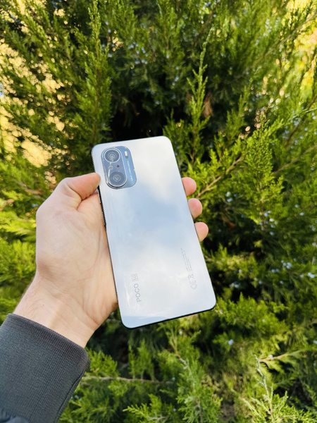 Poco F3 sotiladi