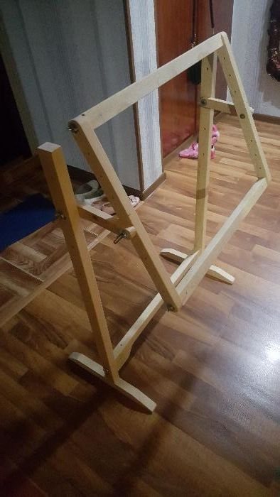 Изготовлю напольный станок для любителей вышивать крестиком.